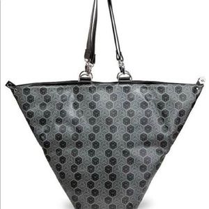 thinkgeek | Bags | Original Handbag Of Holding Dd Think Geek Purse ...